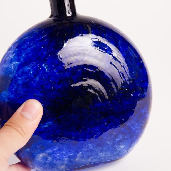 Nuutajarvi Oiva Toikka MANSIKKAPAIKKA base Blue Nuutajarvi Oiva Toikka MANSIKKAPAIKKA base Blue