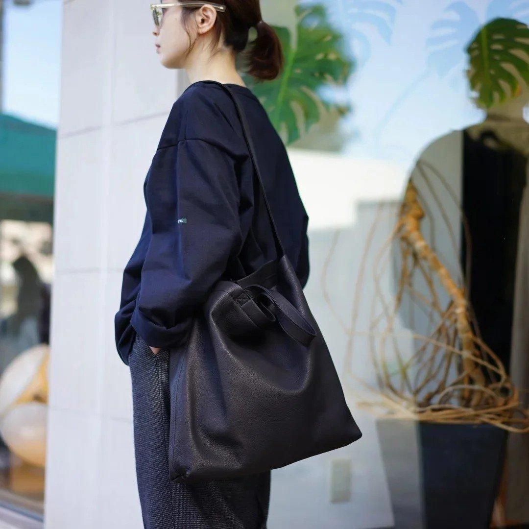 Aeta(アエタ)Double Faced Shoulder Tote M(DA53)/Black Aeta(アエタ)Double Faced Shoulder Tote M(DA53)/Black