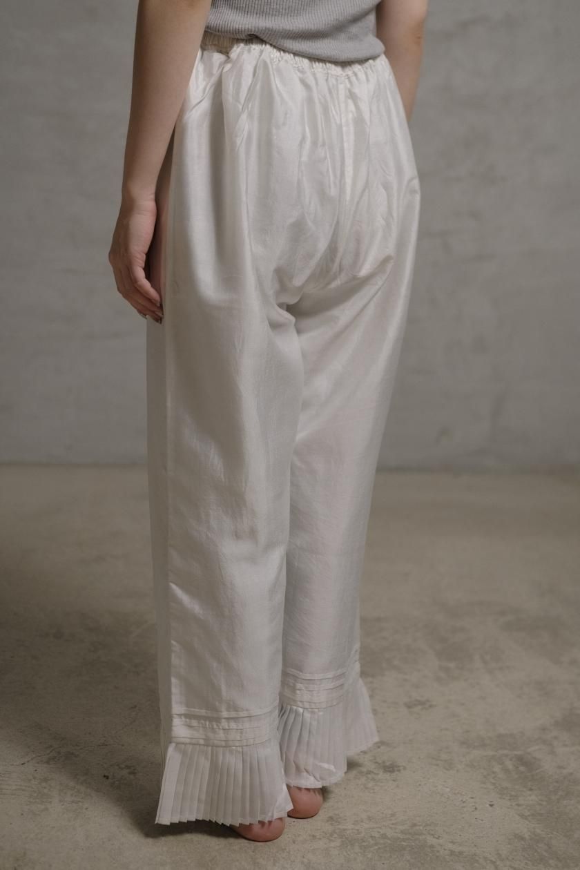 BUNON / Hem Tuck Pants - c a b i n e t O N L I N E S T O R E BUNON / Hem Tuck Pants - c a b i n e t O N L I N E S T O R E